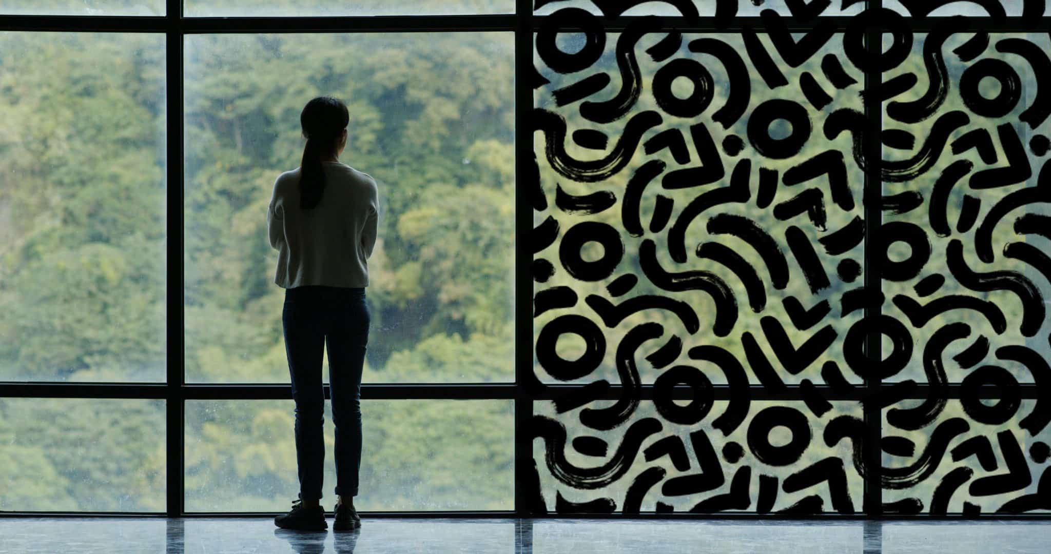 10 Ways That Printed Glass Can Enhance Your Business - Glass Planet